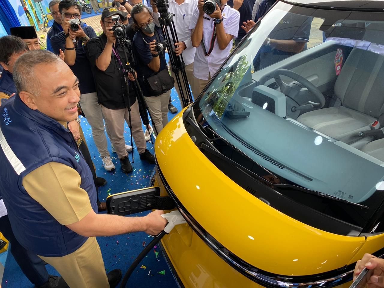 PLN Tambah SPKLU Fast Charging di Cikupa, Terintegrasi dengan Aplikasi ...