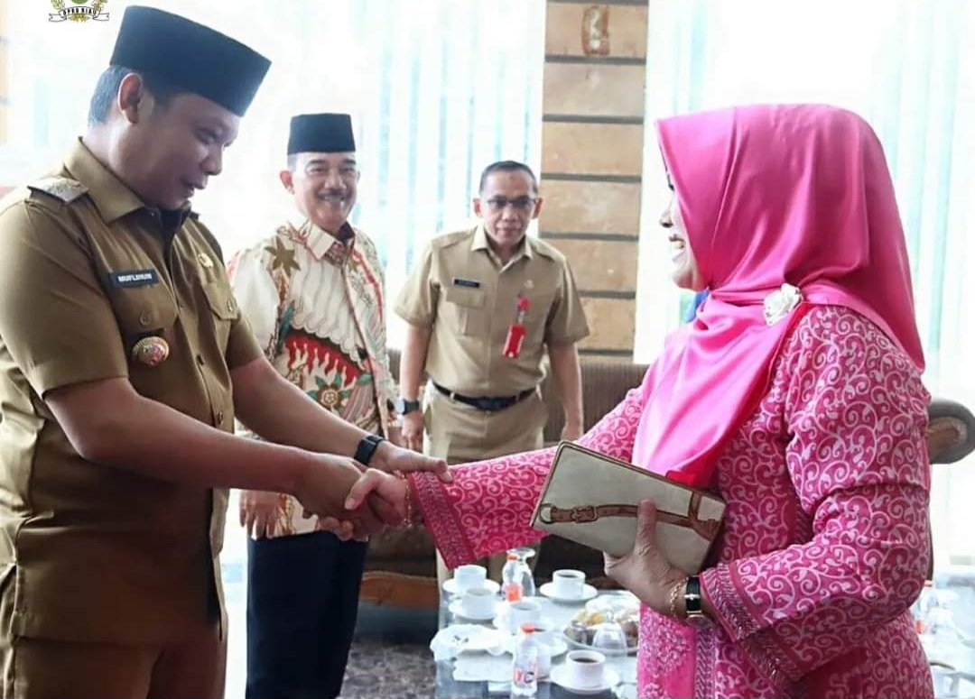 Anggota DPRD Riau Eva Yuliana Hadiri Gebyar IP-ICBS - Segmen News
