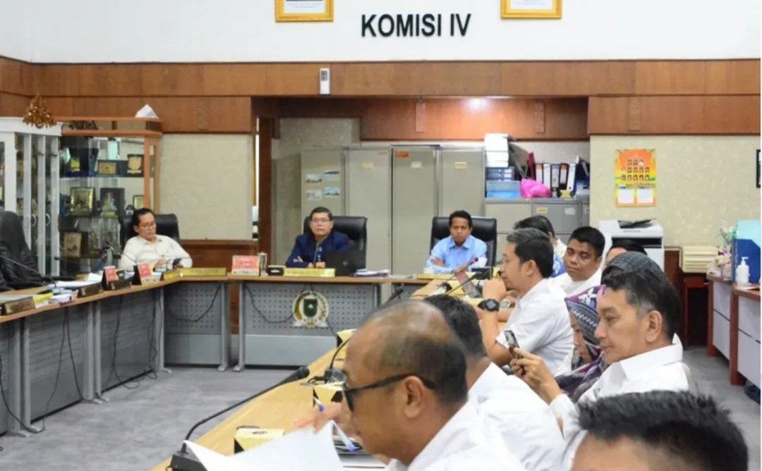 Pansus Ranperda Perhubungan DPRD Riau Rapat Bersama OPD - Segmen News